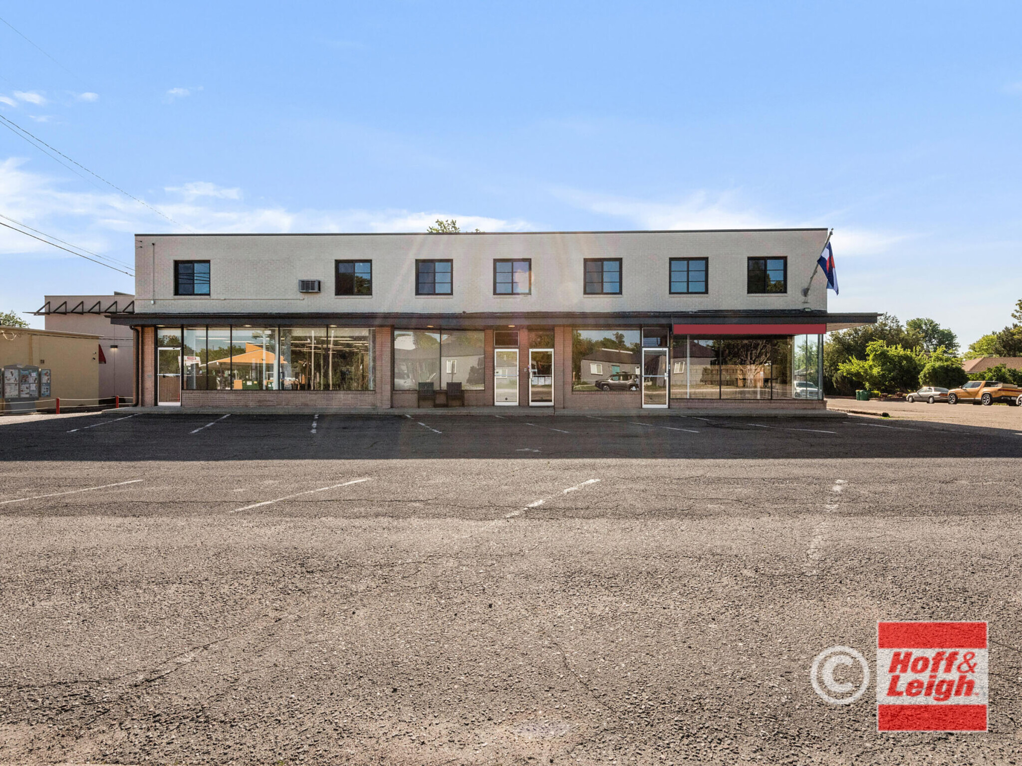 3720 Pierce Street - Hoff & Leigh