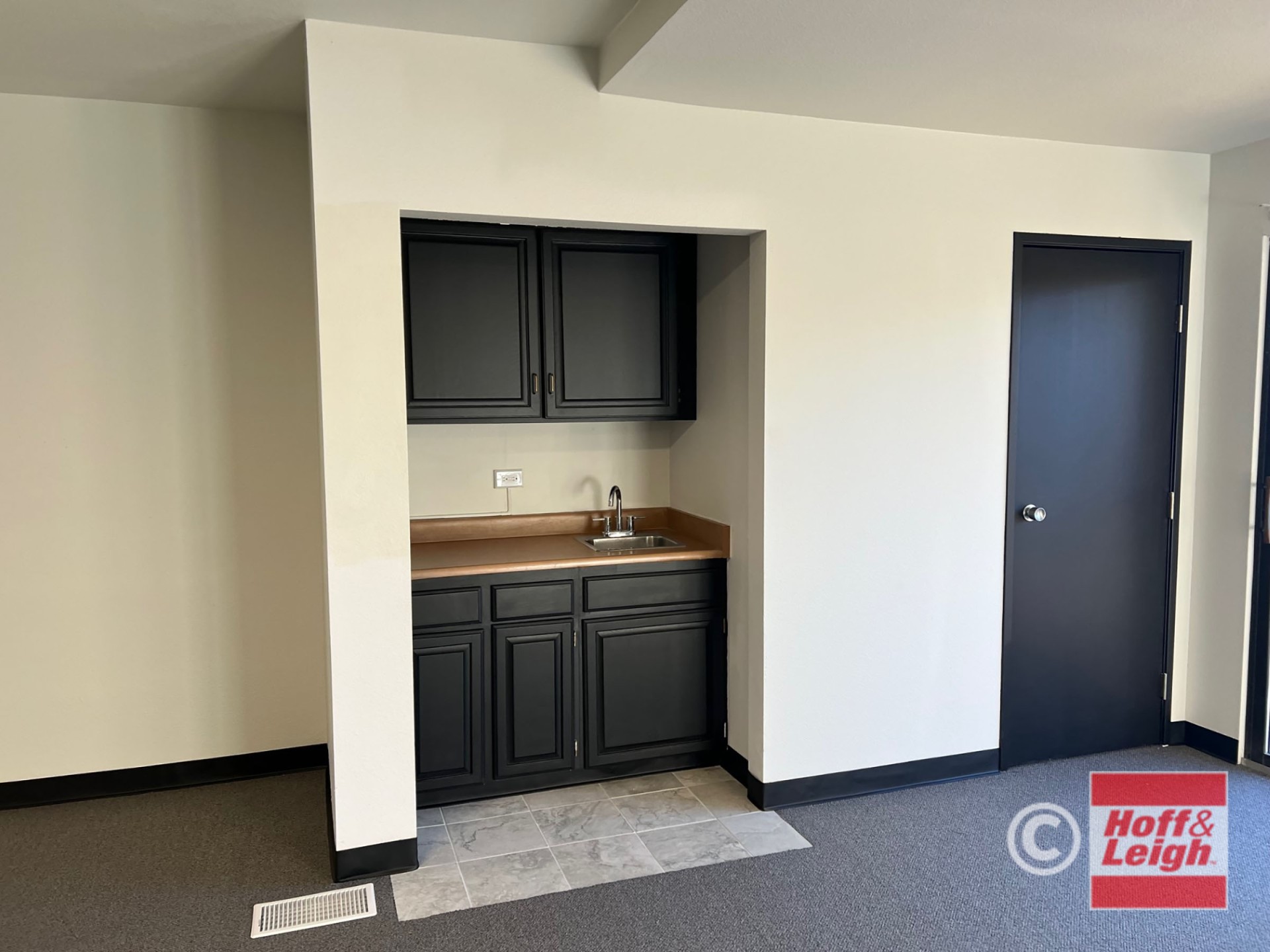 6438 S Quebec Street - Hoff & Leigh